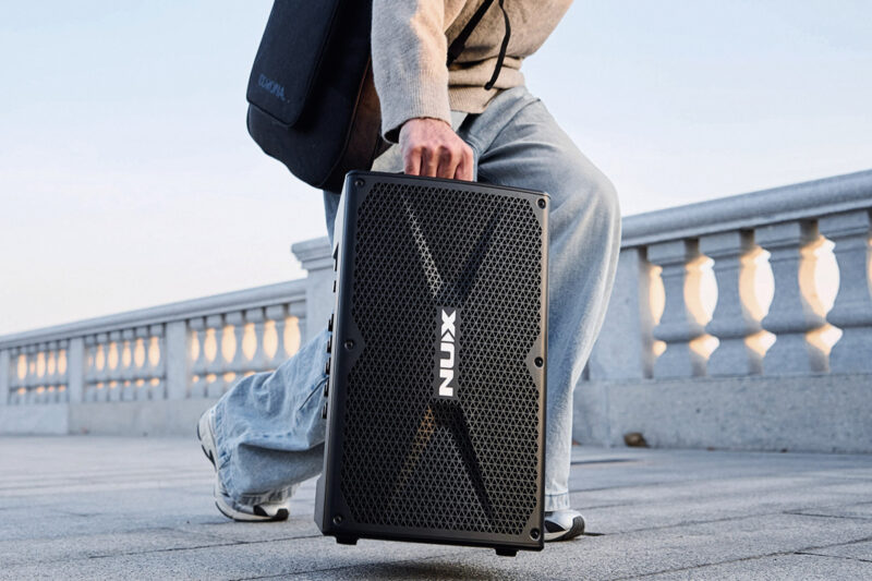 Busking 200FR - NUX Audio
